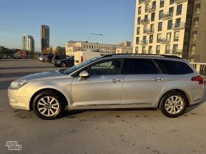 Citroen C5 2013 Viļņa, ar dzinēja tilpumu 1.60 L un nobraukumu 349 tūkst. km par 1700 €, foto 5 vietnē AUTOMOTO.COM.LV