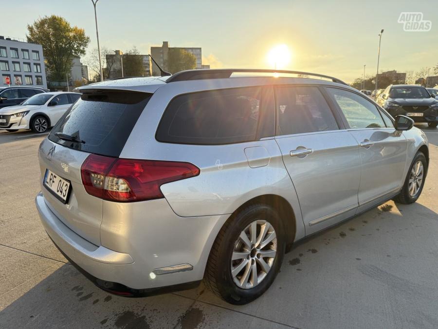 Citroen C5 2013 Viļņa, ar dzinēja tilpumu 1.60 L un nobraukumu 349 tūkst. km par 1700 €, foto 9 vietnē AUTOMOTO.COM.LV