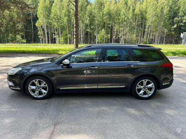 Citroen C5 2014 Tauragė, ar dzinēja tilpumu 2.20 L un nobraukumu 297 tūkst. km par 4600 €, foto 3 vietnē AUTOMOTO.COM.LV