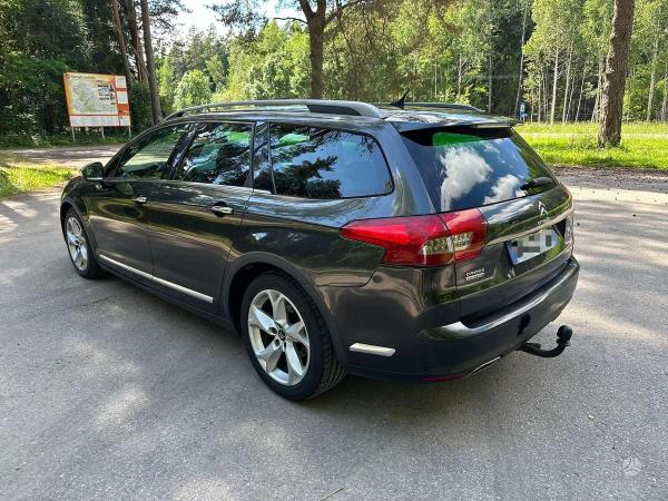 Citroen C5 2014 Tauragė, ar dzinēja tilpumu 2.20 L un nobraukumu 297 tūkst. km par 4600 €, foto 4 vietnē AUTOMOTO.COM.LV