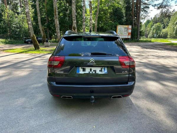 Citroen C5 2014 Tauragė, ar dzinēja tilpumu 2.20 L un nobraukumu 297 tūkst. km par 4600 €, foto 5 vietnē AUTOMOTO.COM.LV