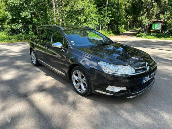 Citroen C5 2014 Tauragė, ar dzinēja tilpumu 2.20 L un nobraukumu 297 tūkst. km par 4600 €, foto 8 vietnē AUTOMOTO.COM.LV
