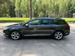 Citroen C5 2014 in Taurage, with an engine capacity of 2.20 L and mileage of 297 thousand km for 4600 €, photo 4 on AUTOMOTO.COM.LV