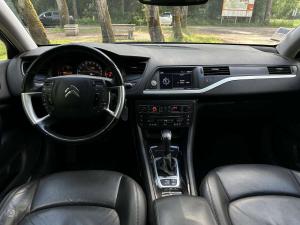 Citroen C5 2014 in Taurage, with an engine capacity of 2.20 L and mileage of 297 thousand km for 4600 €, photo 13 on AUTOMOTO.COM.LV