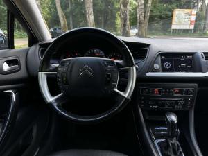 Citroen C5 2014 in Taurage, with an engine capacity of 2.20 L and mileage of 297 thousand km for 4600 €, photo 14 on AUTOMOTO.COM.LV