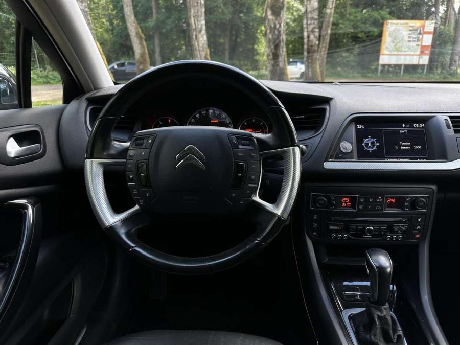 Citroen C5 2014 in Taurage, with an engine capacity of 2.20 L and mileage of 297 thousand km for 4600 €, photo 14 on AUTOMOTO.COM.LV