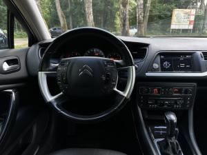 Citroen C5 2014 in Taurage, with an engine capacity of 2.20 L and mileage of 297 thousand km for 4600 €, photo 14 on AUTOMOTO.COM.LV