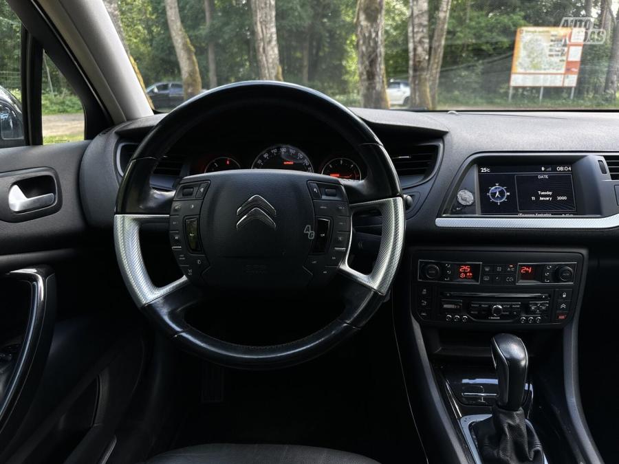 Citroen C5 2014 in Taurage, with an engine capacity of 2.20 L and mileage of 297 thousand km for 4600 €, photo 14 on AUTOMOTO.COM.LV
