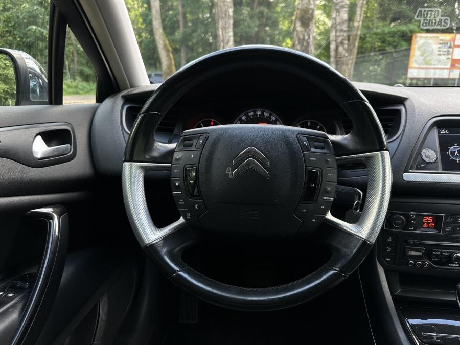 Citroen C5 2014 in Taurage, with an engine capacity of 2.20 L and mileage of 297 thousand km for 4600 €, photo 15 on AUTOMOTO.COM.LV