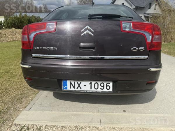 Violet Citroen C5 2006 in Jelgava, with an engine capacity of 1.80 L and mileage of 205 thousand km for 1900 €, photo 3 on AUTOMOTO.COM.LV