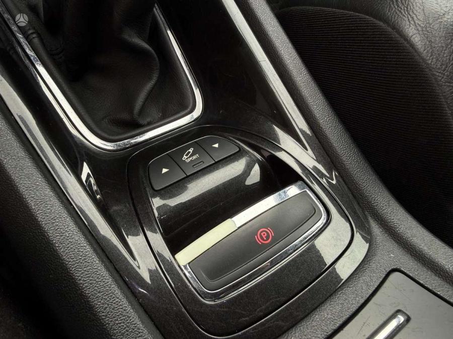 Violet Citroen C5 2008 in Vilnius, with an engine capacity of 2.00 L and mileage of 358 thousand km for 1300 €, photo 14 on AUTOMOTO.COM.LV