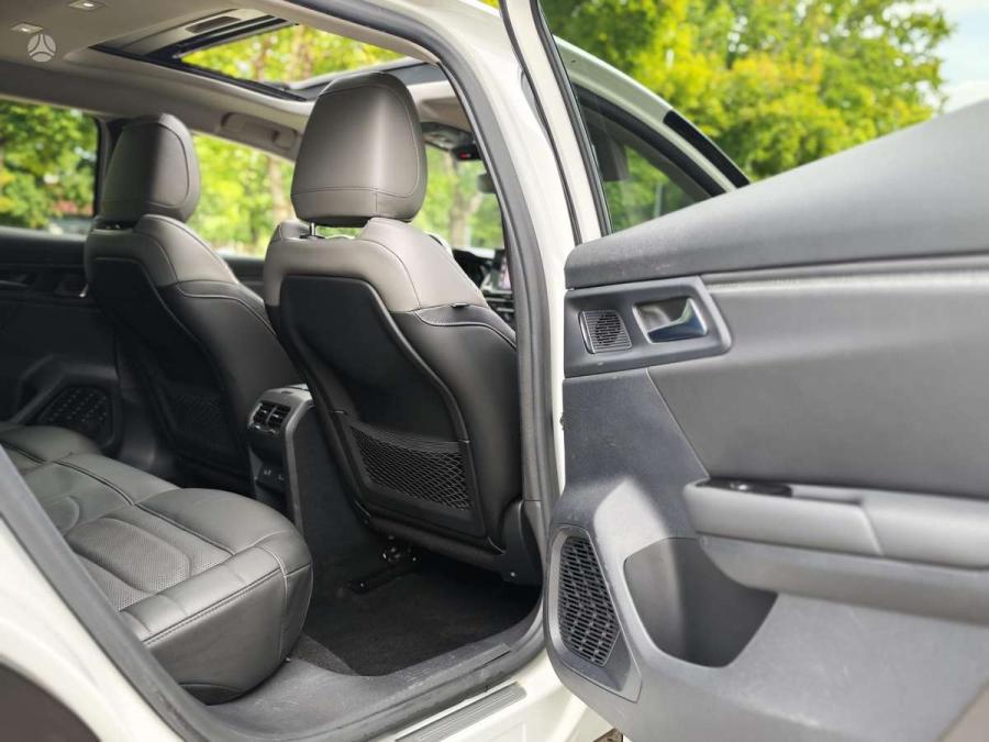 Balts Citroen C5 2022 Tauragė, ar dzinēja tilpumu 1.60 L un nobraukumu 170 tūkst. km par 13400 €, foto 13 vietnē AUTOMOTO.COM.LV