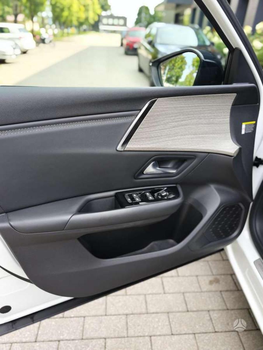 Balts Citroen C5 2022 Tauragė, ar dzinēja tilpumu 1.60 L un nobraukumu 170 tūkst. km par 13400 €, foto 20 vietnē AUTOMOTO.COM.LV