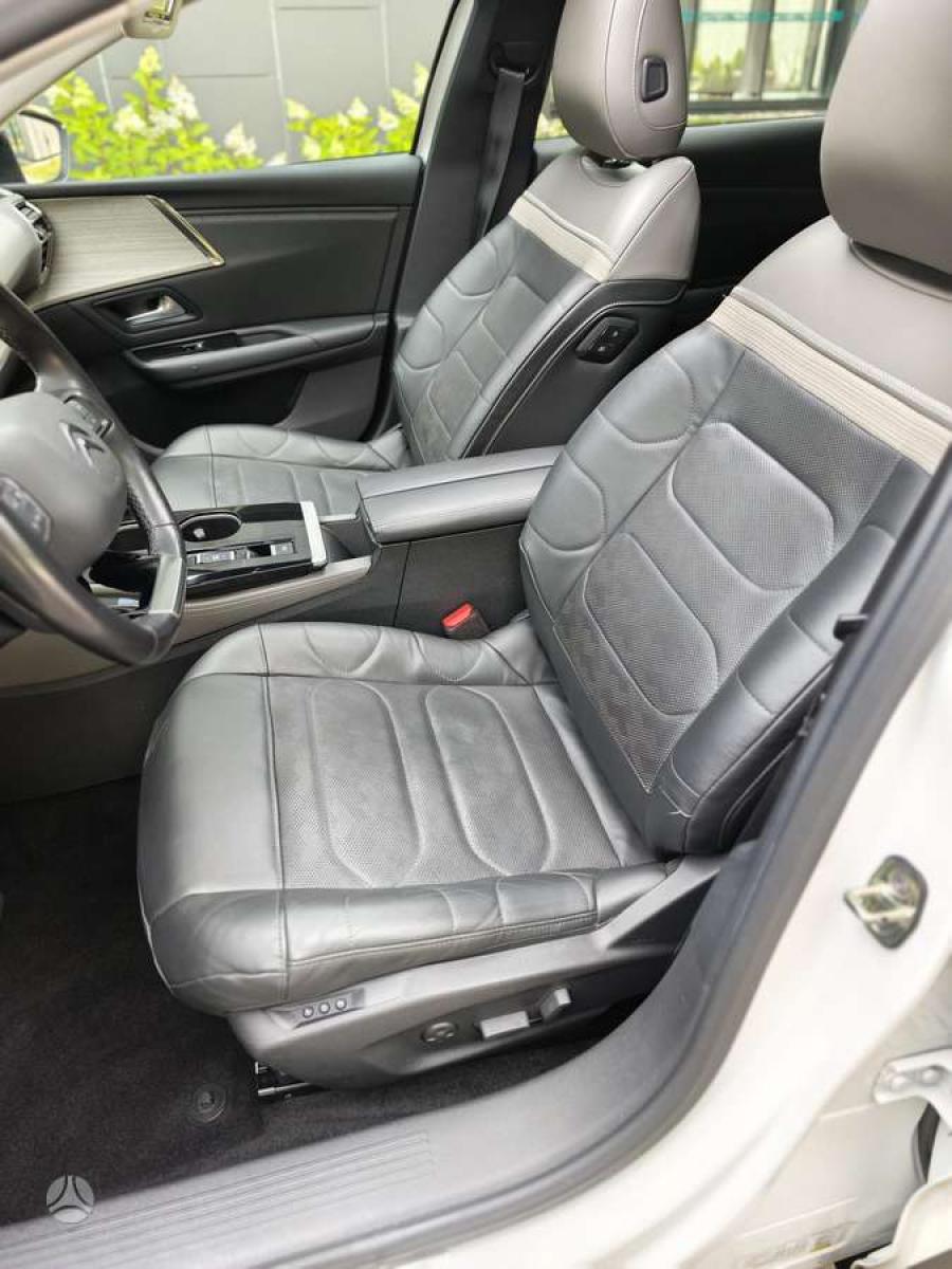 Balts Citroen C5 2022 Tauragė, ar dzinēja tilpumu 1.60 L un nobraukumu 170 tūkst. km par 13400 €, foto 21 vietnē AUTOMOTO.COM.LV