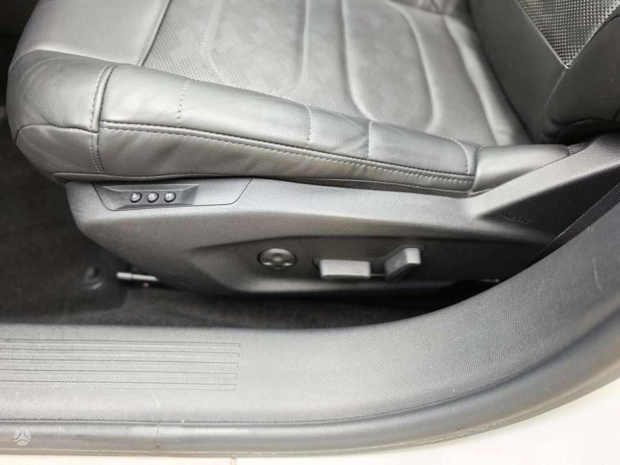 Balts Citroen C5 2022 Tauragė, ar dzinēja tilpumu 1.60 L un nobraukumu 170 tūkst. km par 13400 €, foto 22 vietnē AUTOMOTO.COM.LV