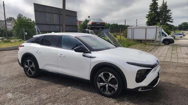 Ситроен С5 2022 в Клайпеда на AUTOMOTO.COM.LV Белый Ситроен С5 2022 в Клайпеда, объемом двигателя 1.60 л и пробегом 145 тыс. км за 19711 €, фото 9 на AUTOMOTO.COM.LV