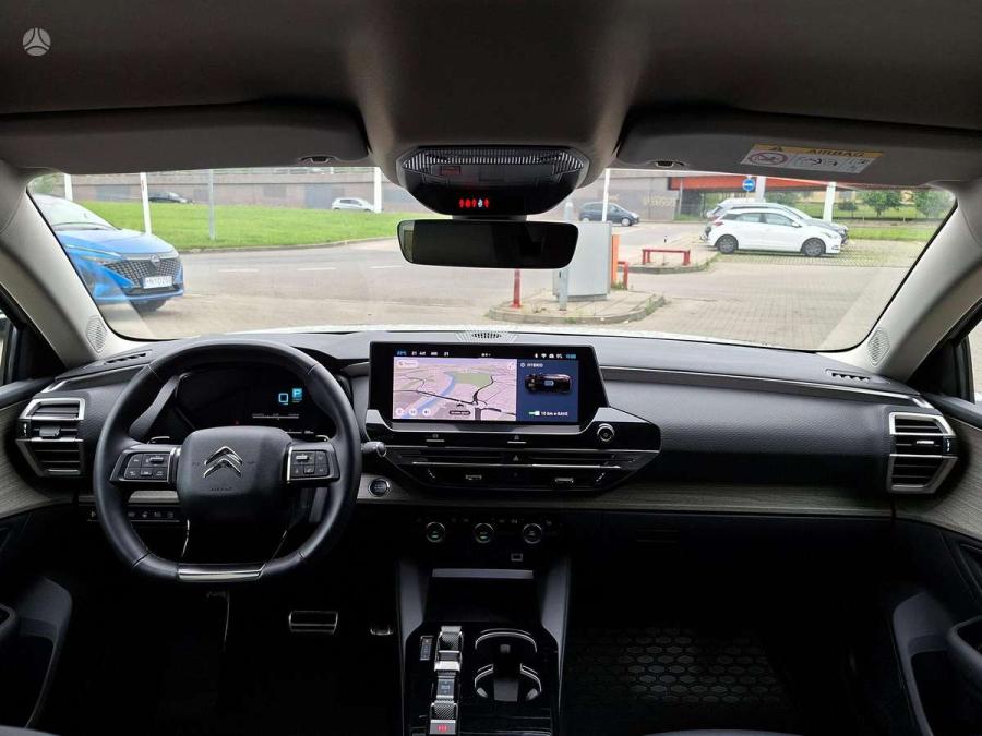 Balts Citroen C5 2023 Viļņa, ar dzinēja tilpumu 1.60 L un nobraukumu 66 tūkst. km par 27500 €, foto 10 vietnē AUTOMOTO.COM.LV