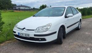 Balts Citroen C5 2007 Viļņa, ar dzinēja tilpumu 1.56 L un nobraukumu 273 tūkst. km par 1000 €, foto  vietnē AUTOMOTO.COM.LV
