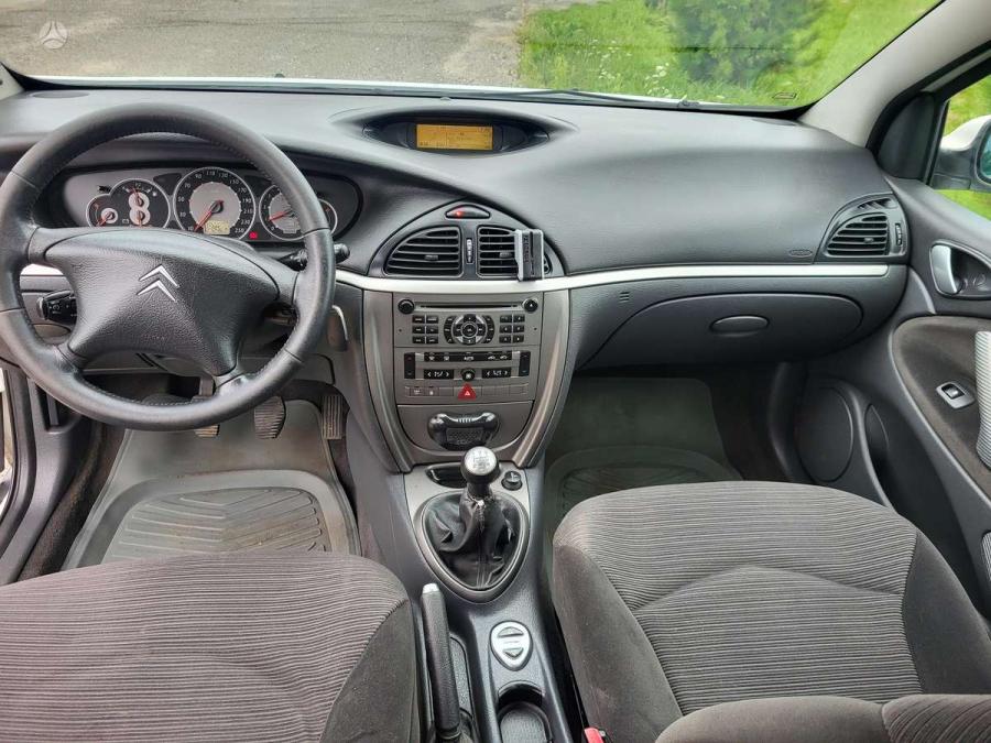 Balts Citroen C5 2007 Viļņa, ar dzinēja tilpumu 1.56 L un nobraukumu 273 tūkst. km par 1000 €, foto 3 vietnē AUTOMOTO.COM.LV
