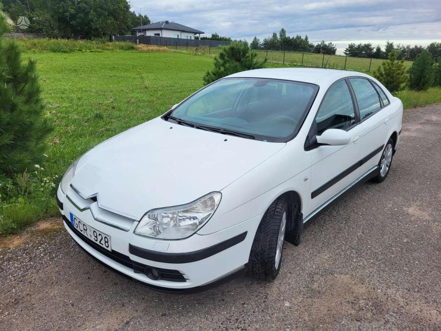 Balts Citroen C5 2007 Viļņa, ar dzinēja tilpumu 1.56 L un nobraukumu 273 tūkst. km par 1000 €, foto 9 vietnē AUTOMOTO.COM.LV