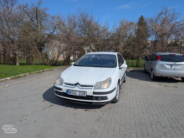 White Citroen C5 2006 in Gargzdai, with an engine capacity of 1.60 L and mileage of 410 thousand km for 700 €, photo 6 on AUTOMOTO.COM.LV