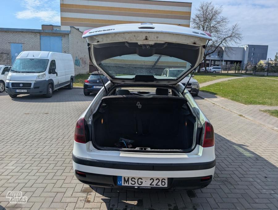 Balts Citroen C5 2006 Gargždai, ar dzinēja tilpumu 1.60 L un nobraukumu 410 tūkst. km par 700 €, foto 3 vietnē AUTOMOTO.COM.LV