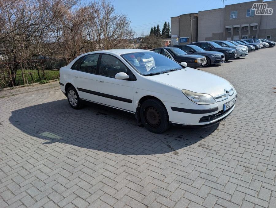 Balts Citroen C5 2006 Gargždai, ar dzinēja tilpumu 1.60 L un nobraukumu 410 tūkst. km par 700 €, foto 9 vietnē AUTOMOTO.COM.LV