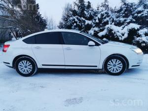 Balts Citroen C5 2008 Rēzekne, ar dzinēja tilpumu 1.60 L un nobraukumu 295 tūkst. km par 1950 €, foto 2 vietnē AUTOMOTO.COM.LV
