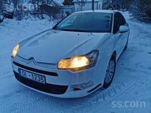 Balts Citroen C5 2008 Rēzekne, ar dzinēja tilpumu 1.60 L un nobraukumu 295 tūkst. km par 1950 €, foto 6 vietnē AUTOMOTO.COM.LV