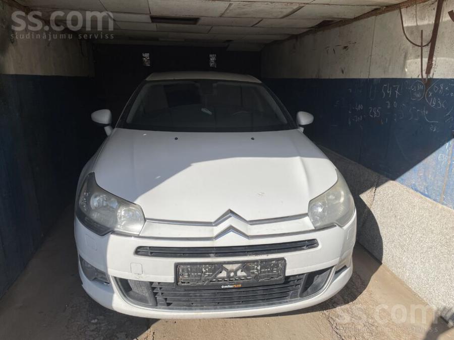 Balts Citroen C5 2008 Ogre, ar dzinēja tilpumu 2.00 L un nobraukumu 317 tūkst. km par 1200 €, foto 1 vietnē AUTOMOTO.COM.LV