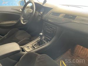 Balts Citroen C5 2008 Ogre, ar dzinēja tilpumu 2.00 L un nobraukumu 317 tūkst. km par 1200 €, foto 5 vietnē AUTOMOTO.COM.LV