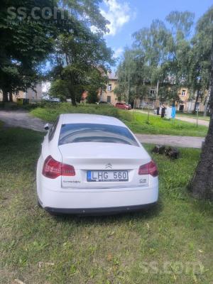 Белый Ситроен С5 2009 в Рига, объемом двигателя 2.00 л и пробегом 300 тыс. км за 1900 €, фото 6 на AUTOMOTO.COM.LV