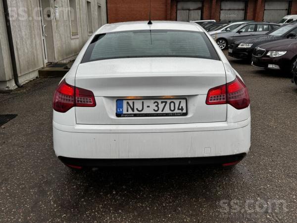 White Citroen C5 2010 in Daugavpils, with an engine capacity of 1.60 L and mileage of 0 thousand km for 1790 €, photo 5 on AUTOMOTO.COM.LV
