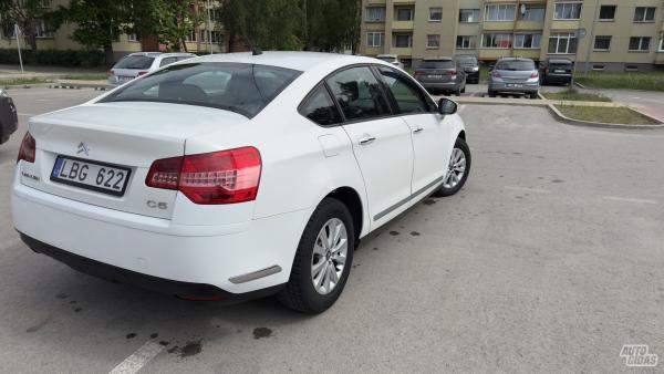 White Citroen C5 2010 in Joniskis, with an engine capacity of 2.00 L and mileage of 338 thousand km for 2500 €, photo 5 on AUTOMOTO.COM.LV
