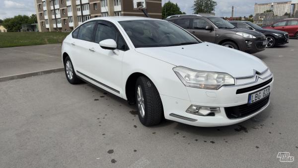 White Citroen C5 2010 in Joniskis, with an engine capacity of 2.00 L and mileage of 338 thousand km for 2500 €, photo 6 on AUTOMOTO.COM.LV