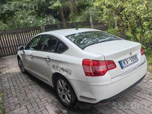 Balts Citroen C5 2010 Jūrmala, ar dzinēja tilpumu 3.00 L un nobraukumu 221 tūkst. km par 3000 €, foto 5 vietnē AUTOMOTO.COM.LV