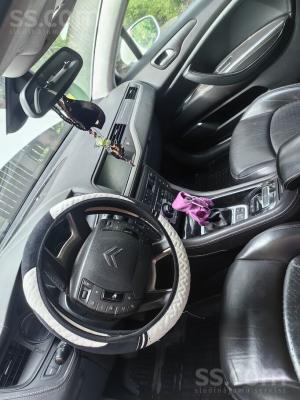 Balts Citroen C5 2010 Jūrmala, ar dzinēja tilpumu 3.00 L un nobraukumu 221 tūkst. km par 3000 €, foto 8 vietnē AUTOMOTO.COM.LV