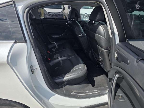 Balts Citroen C5 2010 Tauragė, ar dzinēja tilpumu 2.00 L un nobraukumu 220 tūkst. km par 2900 €, foto 7 vietnē AUTOMOTO.COM.LV