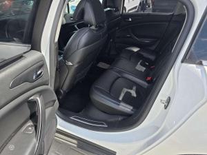 Balts Citroen C5 2010 Tauragė, ar dzinēja tilpumu 2.00 L un nobraukumu 220 tūkst. km par 2900 €, foto 9 vietnē AUTOMOTO.COM.LV