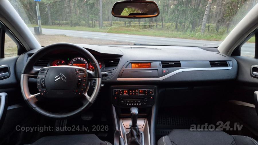 Белый Ситроен С5 2010 в Таллин, объемом двигателя 2.00 л и пробегом 273 тыс. км за 1800 €, фото 12 на AUTOMOTO.COM.LV