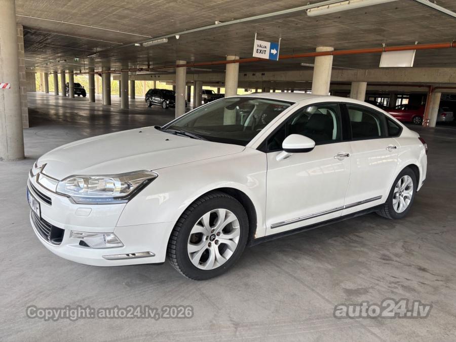 White Citroen C5 2011 in Tartu, with an engine capacity of 1.60 L and mileage of 184 thousand km for 2500 €, photo 1 on AUTOMOTO.COM.LV