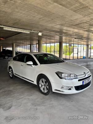 White Citroen C5 2011 in Tartu, with an engine capacity of 1.60 L and mileage of 184 thousand km for 2500 €, photo 4 on AUTOMOTO.COM.LV