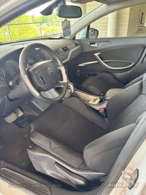 White Citroen C5 2011 in Tartu, with an engine capacity of 1.60 L and mileage of 184 thousand km for 2500 €, photo 7 on AUTOMOTO.COM.LV