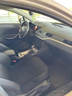 White Citroen C5 2011 in Tartu, with an engine capacity of 1.60 L and mileage of 184 thousand km for 2500 €, photo 9 on AUTOMOTO.COM.LV