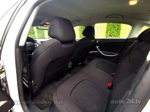 White Citroen C5 2011 in Tartu, with an engine capacity of 1.60 L and mileage of 180 thousand km for 1890 €, photo 8 on AUTOMOTO.COM.LV