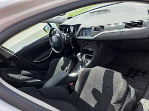Balts Citroen C5 2011 Kauņa, ar dzinēja tilpumu 1.60 L un nobraukumu 286 tūkst. km par 3600 €, foto 7 vietnē AUTOMOTO.COM.LV