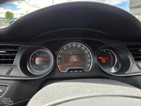 White Citroen C5 2011 in Kaunas, with an engine capacity of 1.60 L and mileage of 286 thousand km for 3600 €, photo 7 on AUTOMOTO.COM.LV