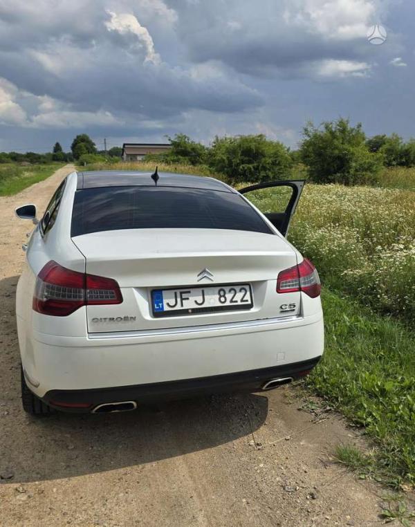 Balts Citroen C5 2011 Šauļi, ar dzinēja tilpumu 2.20 L un nobraukumu 346 tūkst. km par 2950 €, foto 4 vietnē AUTOMOTO.COM.LV