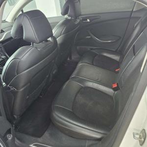 White Citroen C5 2011 in Siauliai, with an engine capacity of 2.20 L and mileage of 346 thousand km for 2950 €, photo 17 on AUTOMOTO.COM.LV