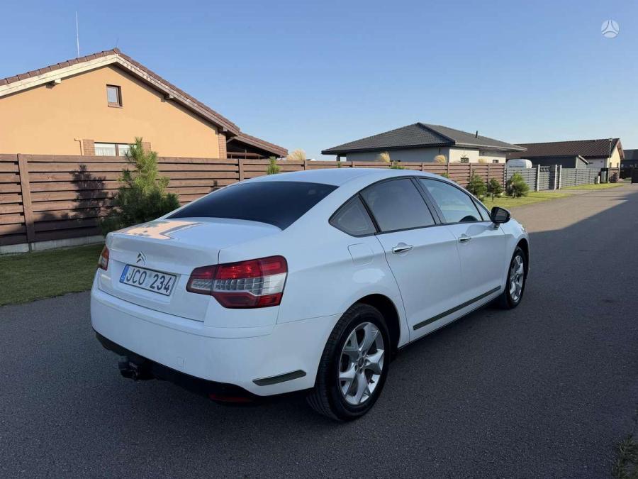 Balts Citroen C5 2011 Klaipėda, ar dzinēja tilpumu 1.56 L un nobraukumu 300 tūkst. km par 2050 €, foto 6 vietnē AUTOMOTO.COM.LV